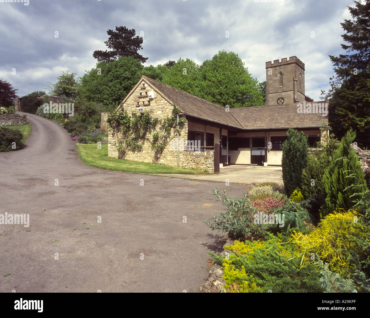Stable block hi-res stock photography and images - Alamy