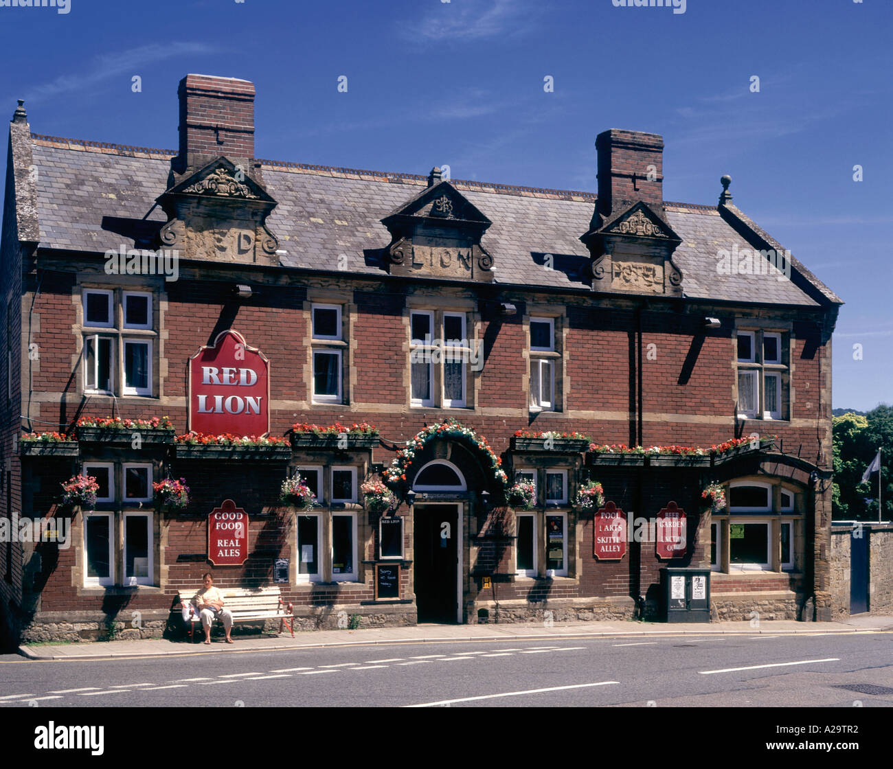 Beaminster architecture hi-res stock photography and images - Alamy