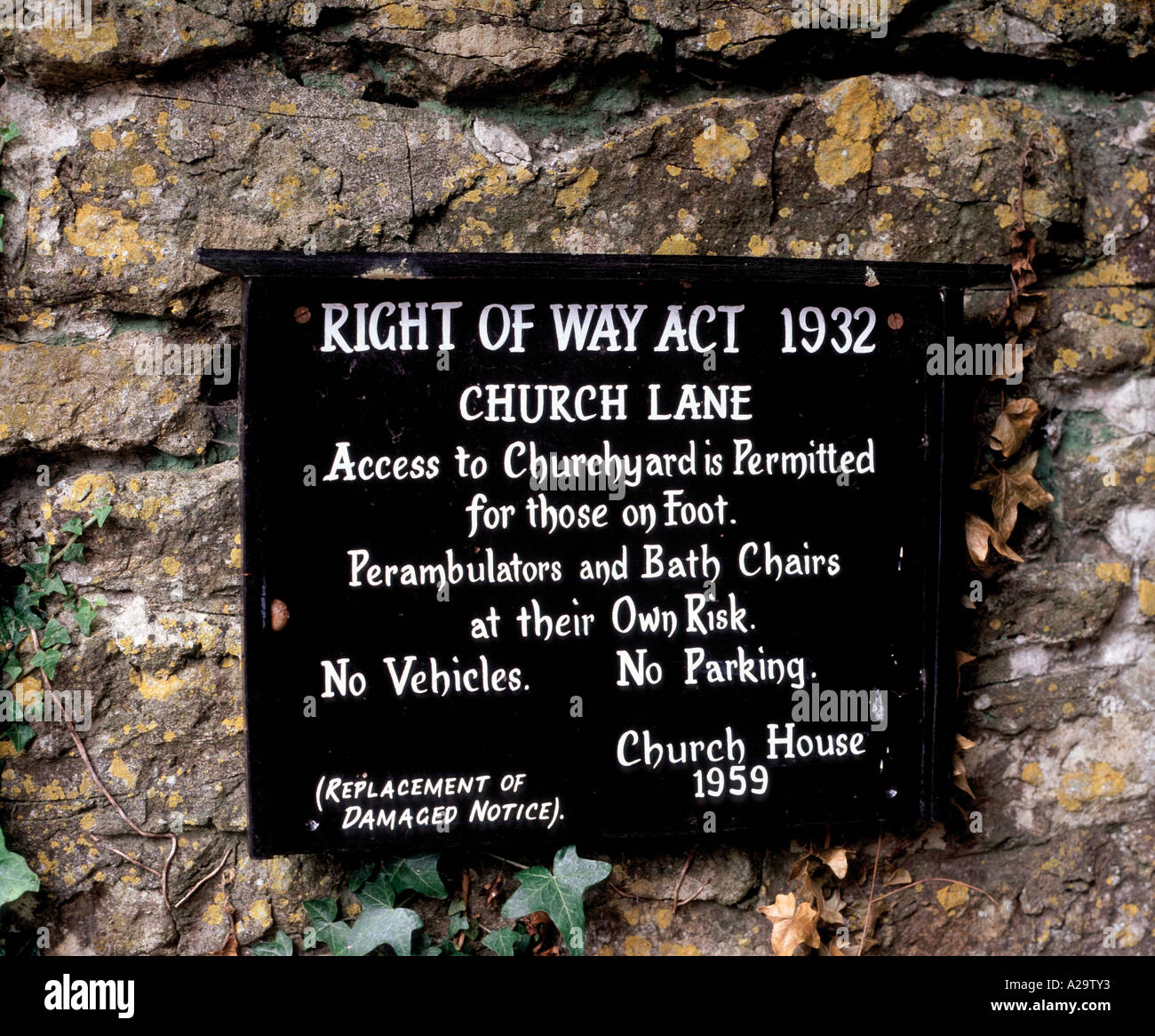 Right of way sign Dorset Stock Photo - Alamy