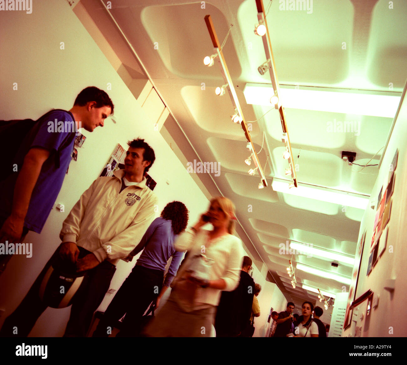 Private view art gallery hi-res stock photography and images - Alamy