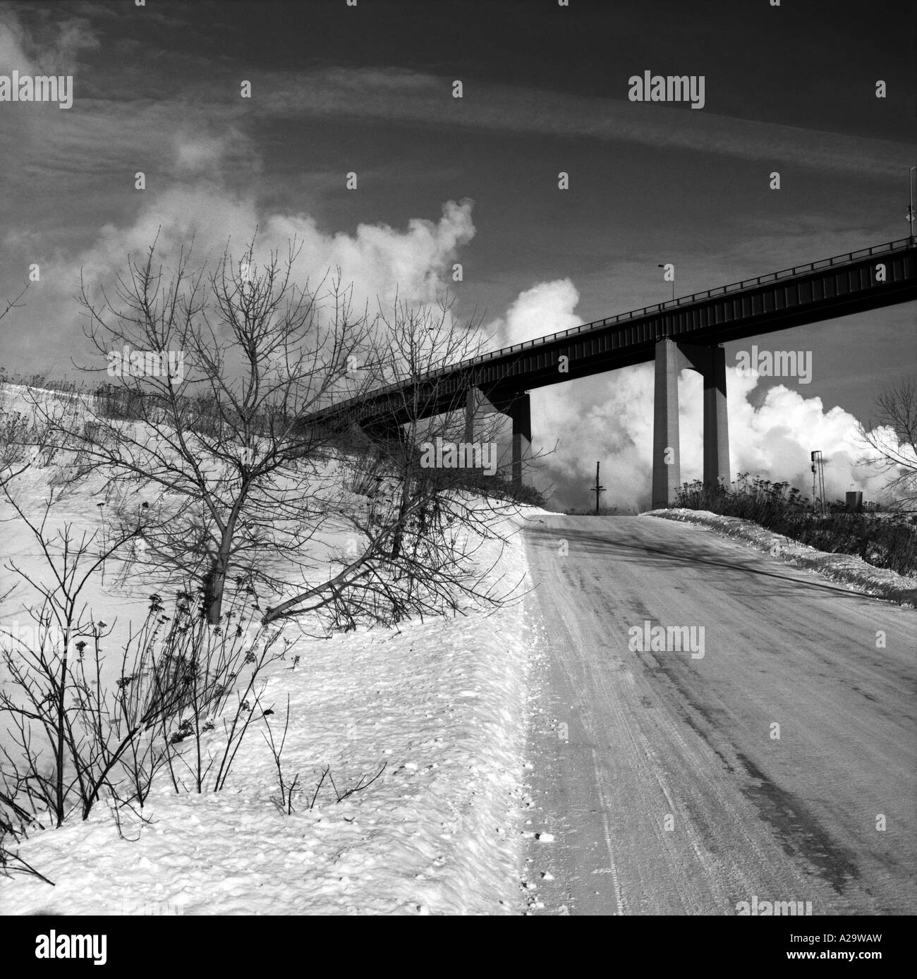 International Bridge between US and Canada Stock Photo - Alamy