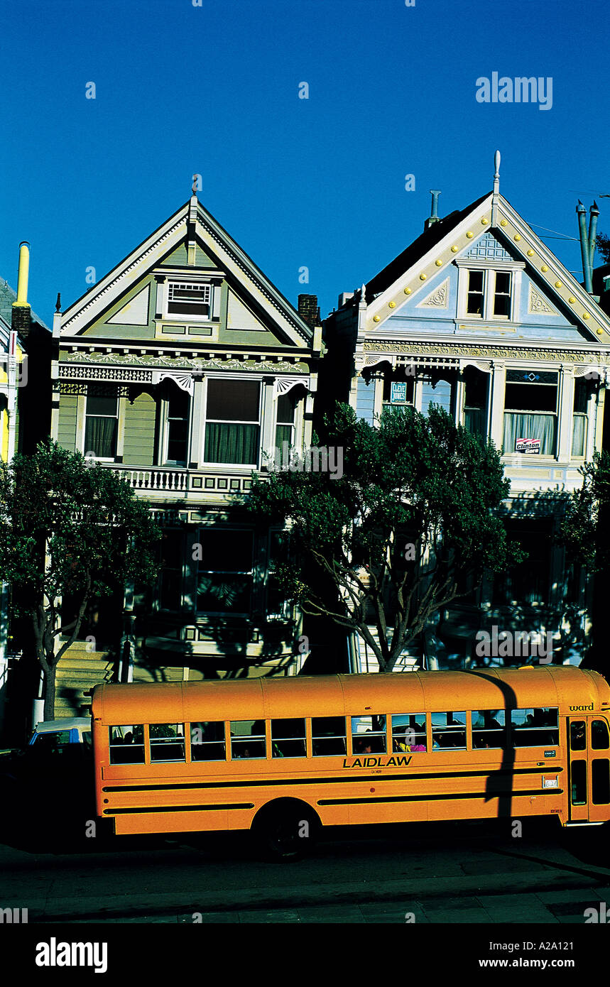 Victorian buses hi-res stock photography and images - Alamy