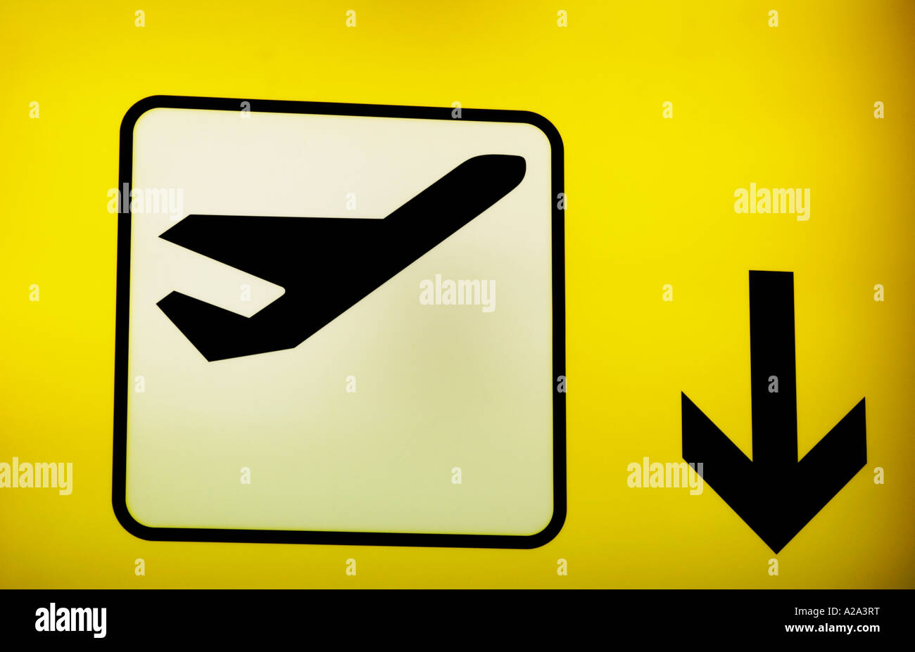 Vienna international airport sign hi-res stock photography and images ...