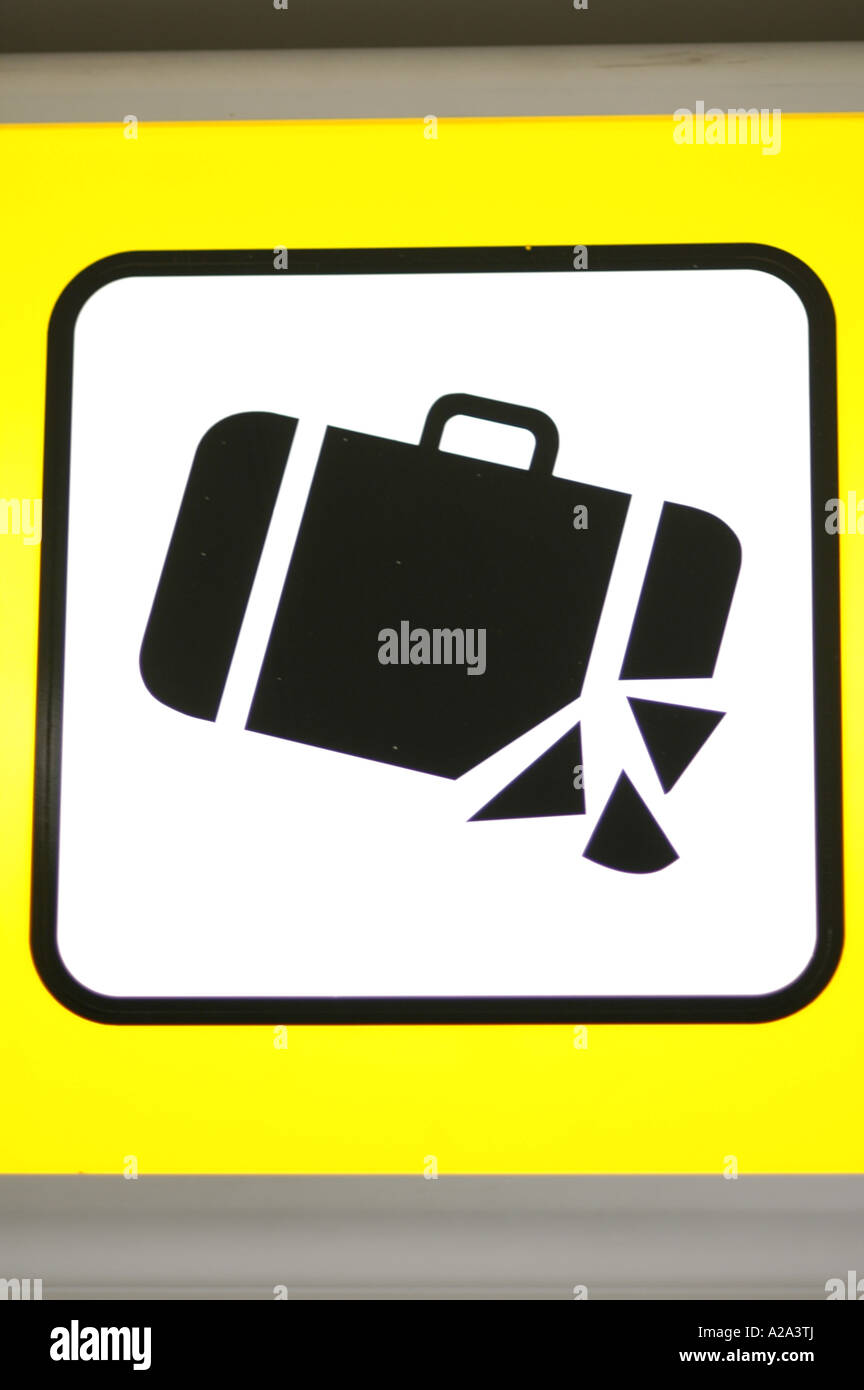 Broken suitcase and airport hi-res stock photography and images - Alamy