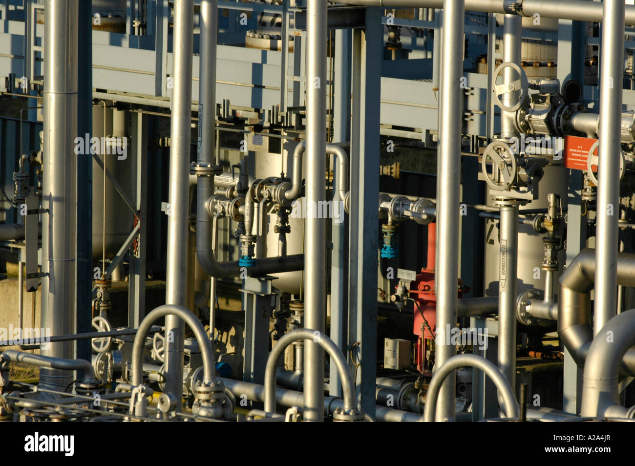 Vienna, pipelines, industrial plant Stock Photo - Alamy Vienna, pipelines, industrial plant Stock Photo - Alamy