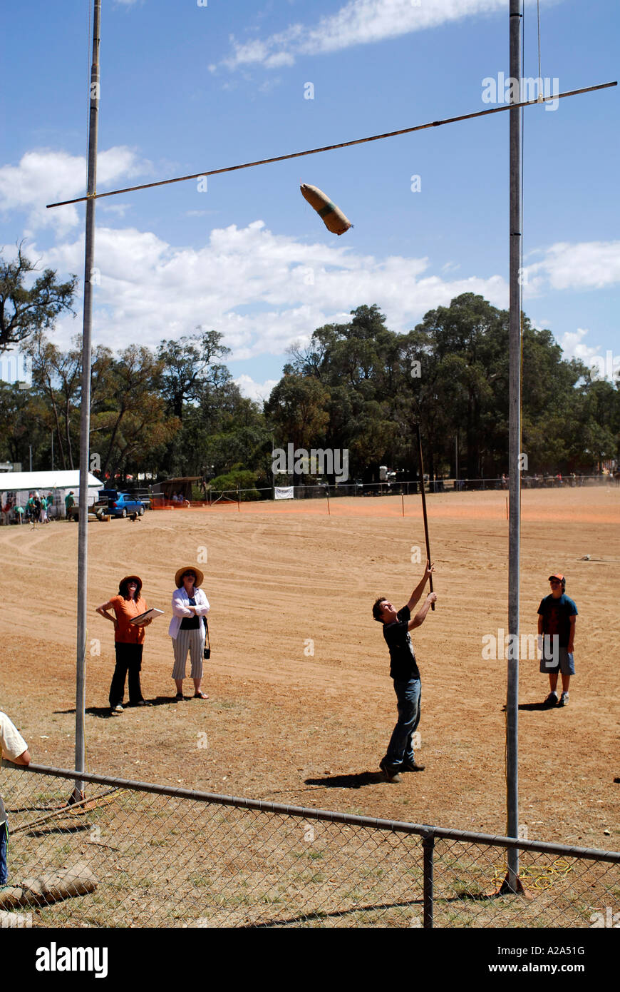 Tossing the sheaf hi-res stock photography and images - Alamy