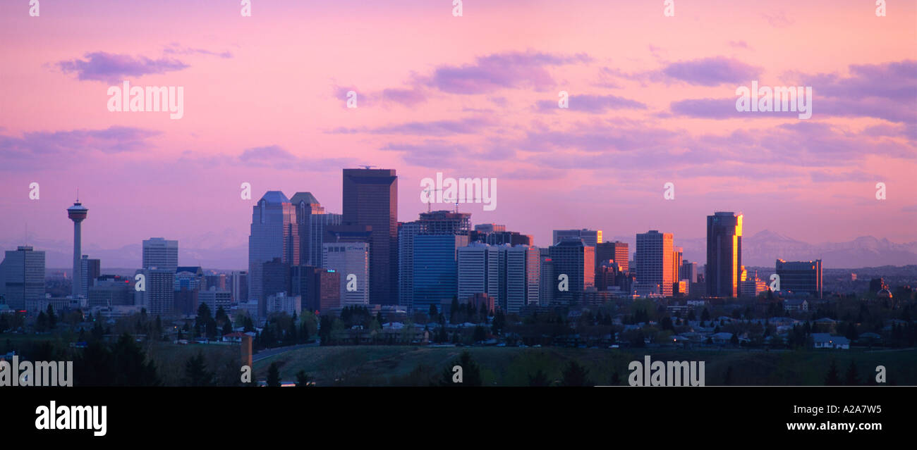 The skyline of Calgary in Alberta, Canada lit by sunset Stock Photo - Alamy
