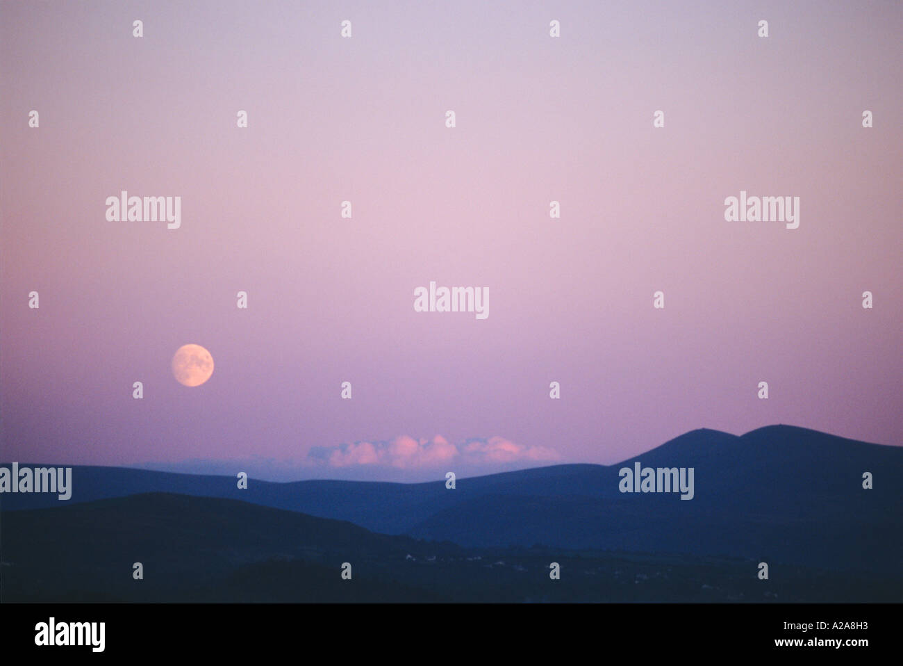 Moonrise hi-res stock photography and images - Alamy