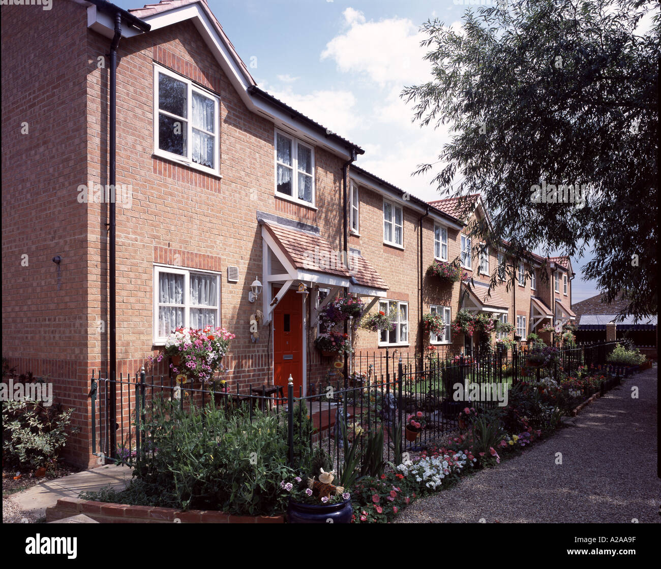 English housing estate hi-res stock photography and images - Alamy