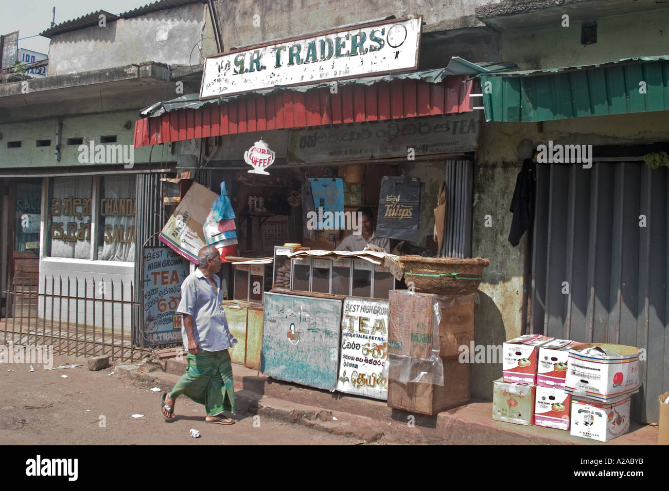 Market stall selling tea. The Pettah, Colombo, Sri Lanka Stock Photo ...