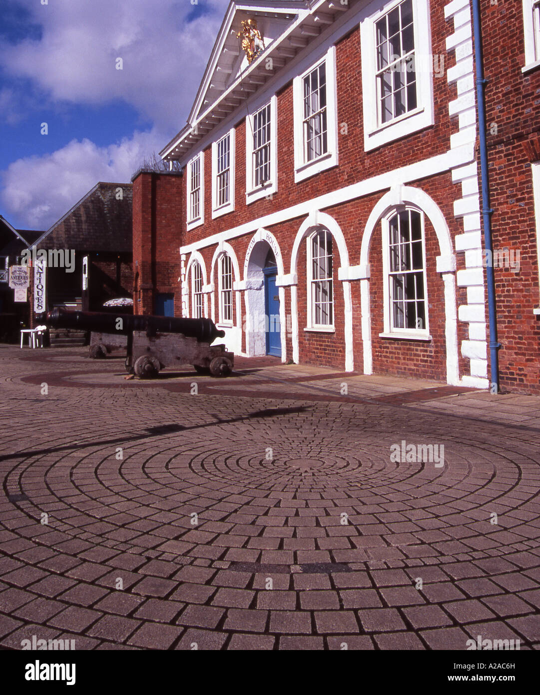 The Old Custom House at Exeter's historic quayside Stock Photo - Alamy
