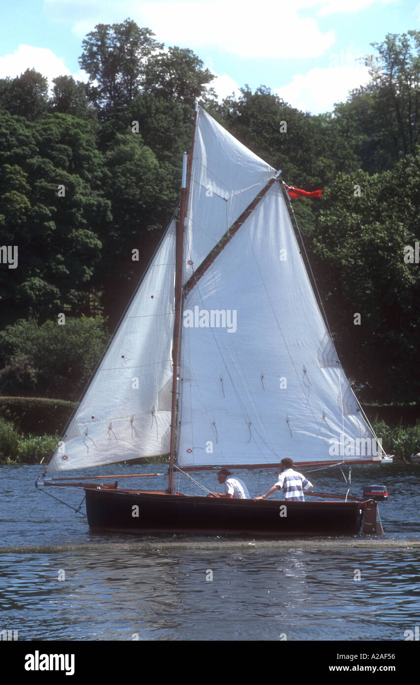 A gaff rigged sailing dinghy Stock Photo - Alamy