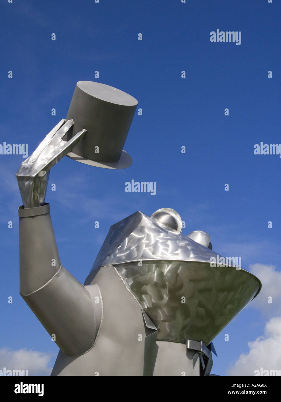 Metal Frog statue Stock Photo - Alamy