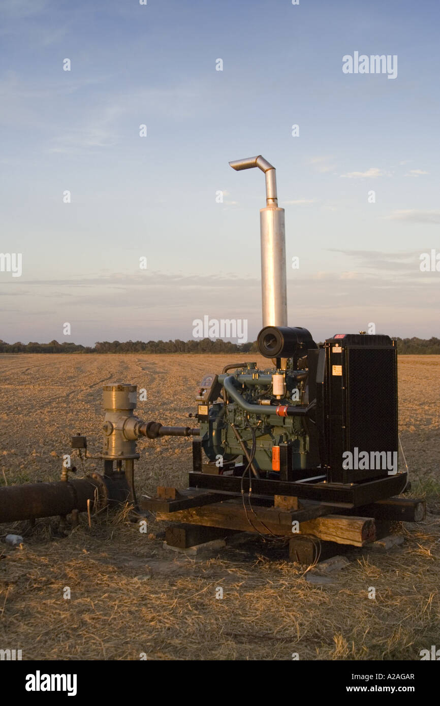 "Water pump" "surface irrigation" system Stock Photo - Alamy
