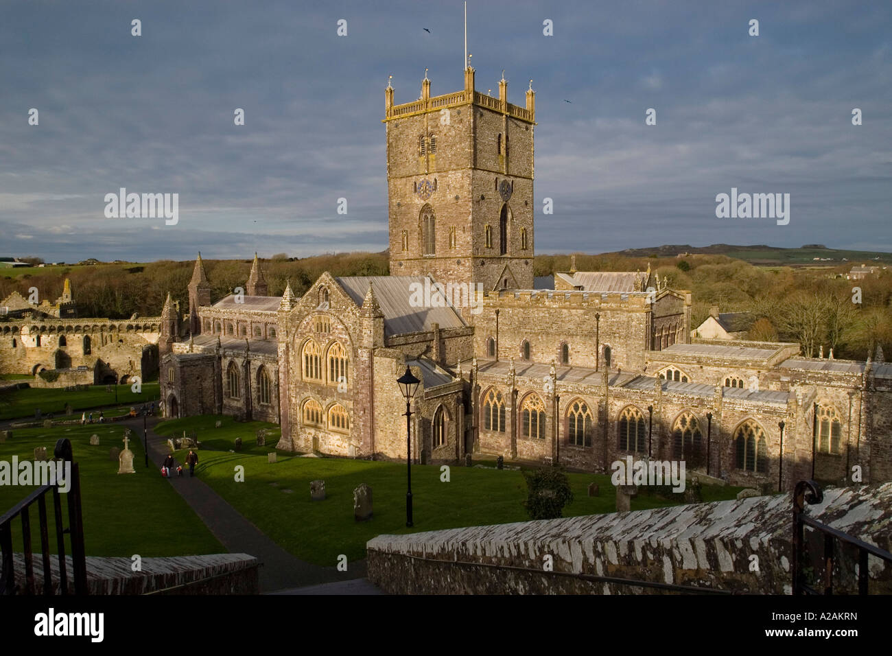 Saint david cathedral hi-res stock photography and images - Alamy