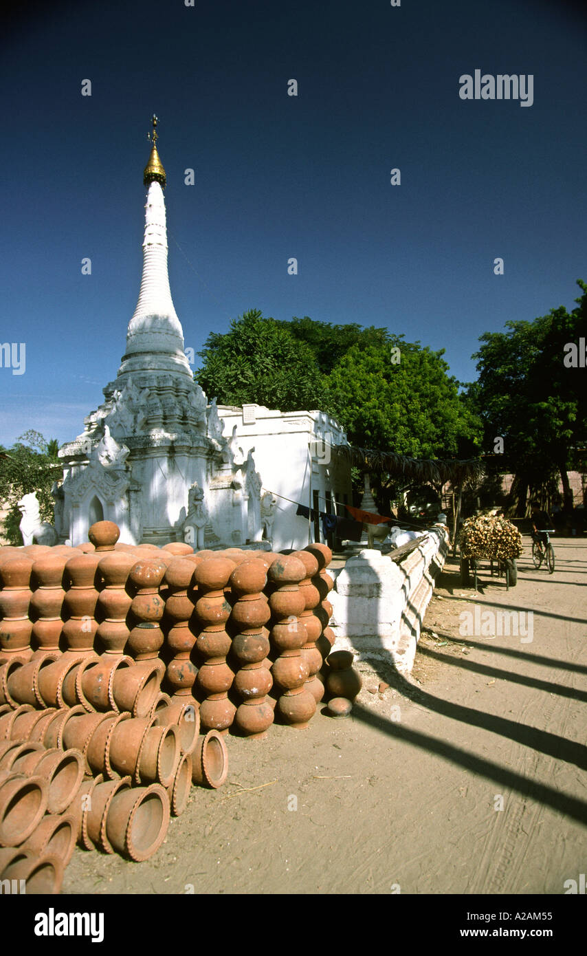 Myanmar bagan pottery hi-res stock photography and images - Alamy