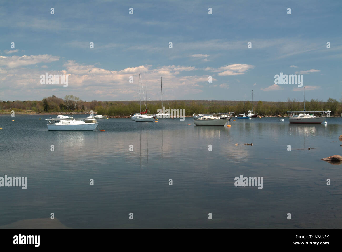 Harbor on waterside st hi-res stock photography and images - Alamy