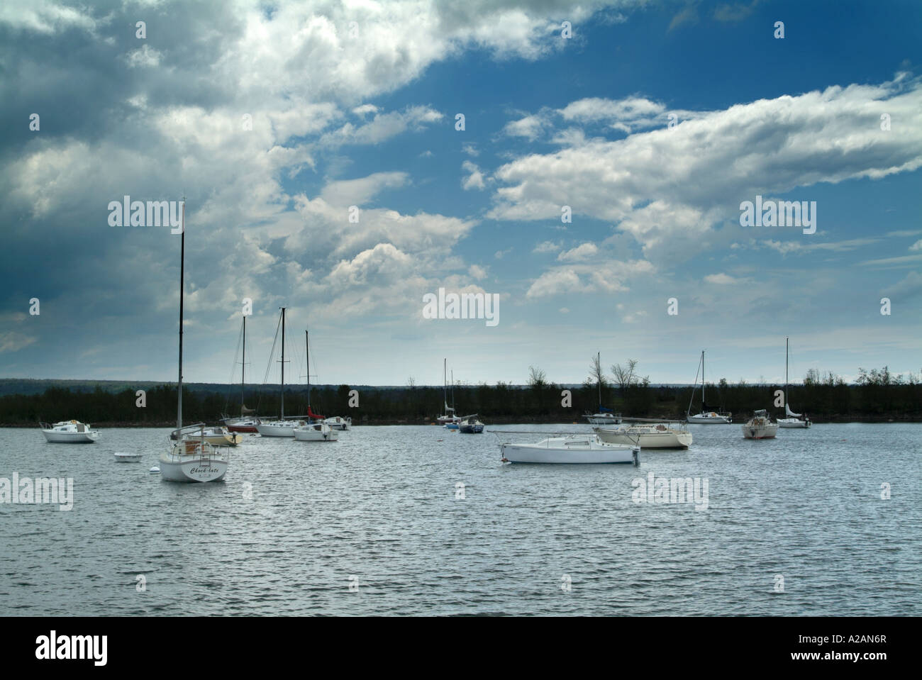 Harbor on waterside st hi-res stock photography and images - Alamy