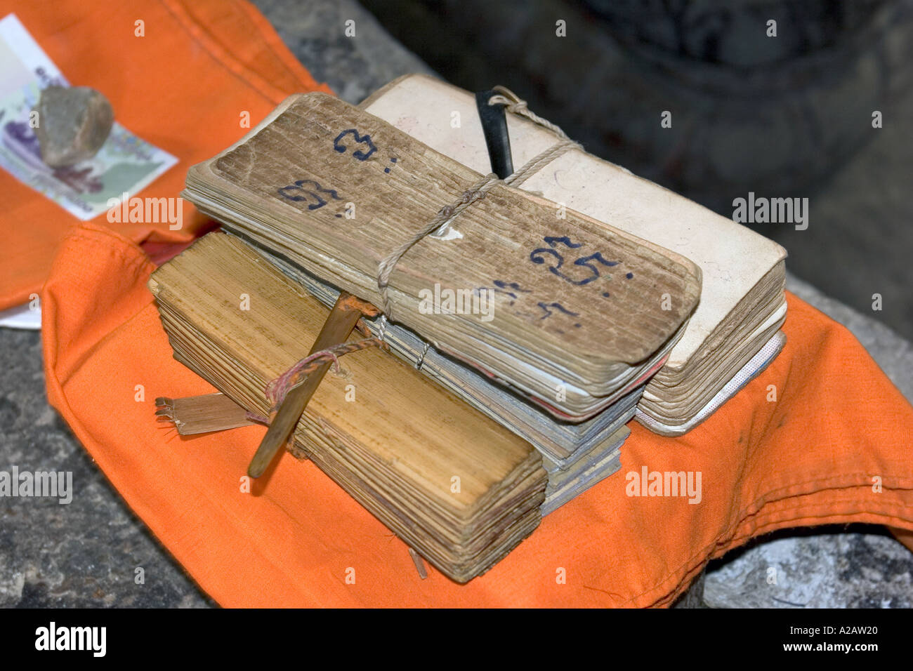 Old palm leaf scriptures hi-res stock photography and images - Alamy