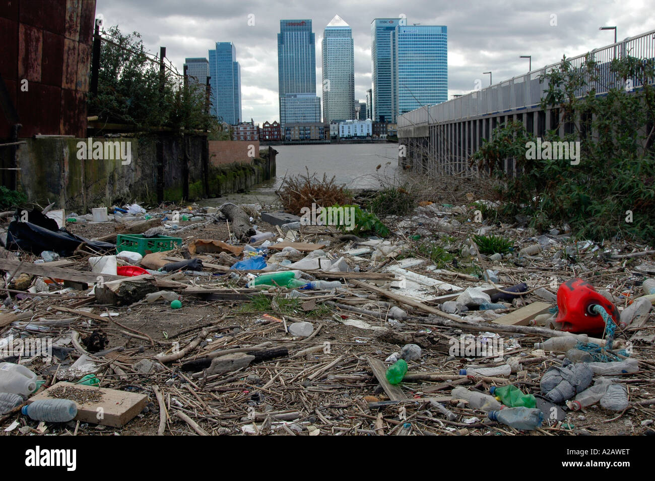 Flotsam and jetsam washed up by the river Thames, London, England, UK ...