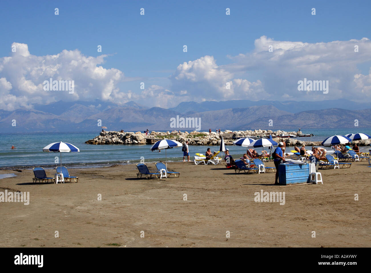 THE BEACH AT RODA. NORTH CORFU. GREEK IONIAN ISLAND. EUROPE Stock Photo ...