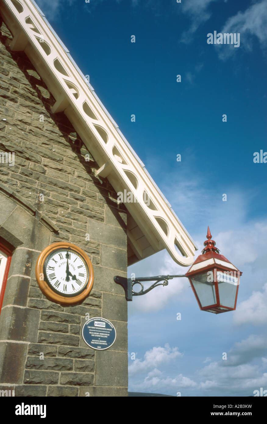 Ribblehead train station hi-res stock photography and images - Alamy