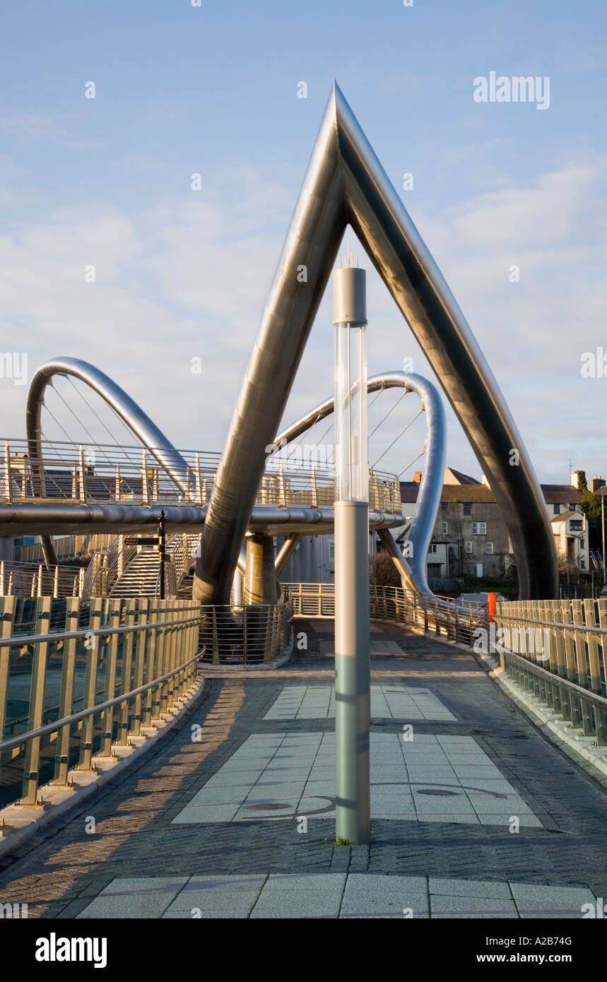 CELTIC GATEWAY BRIDGE pedestrian walkway and footbridge Holyhead ...