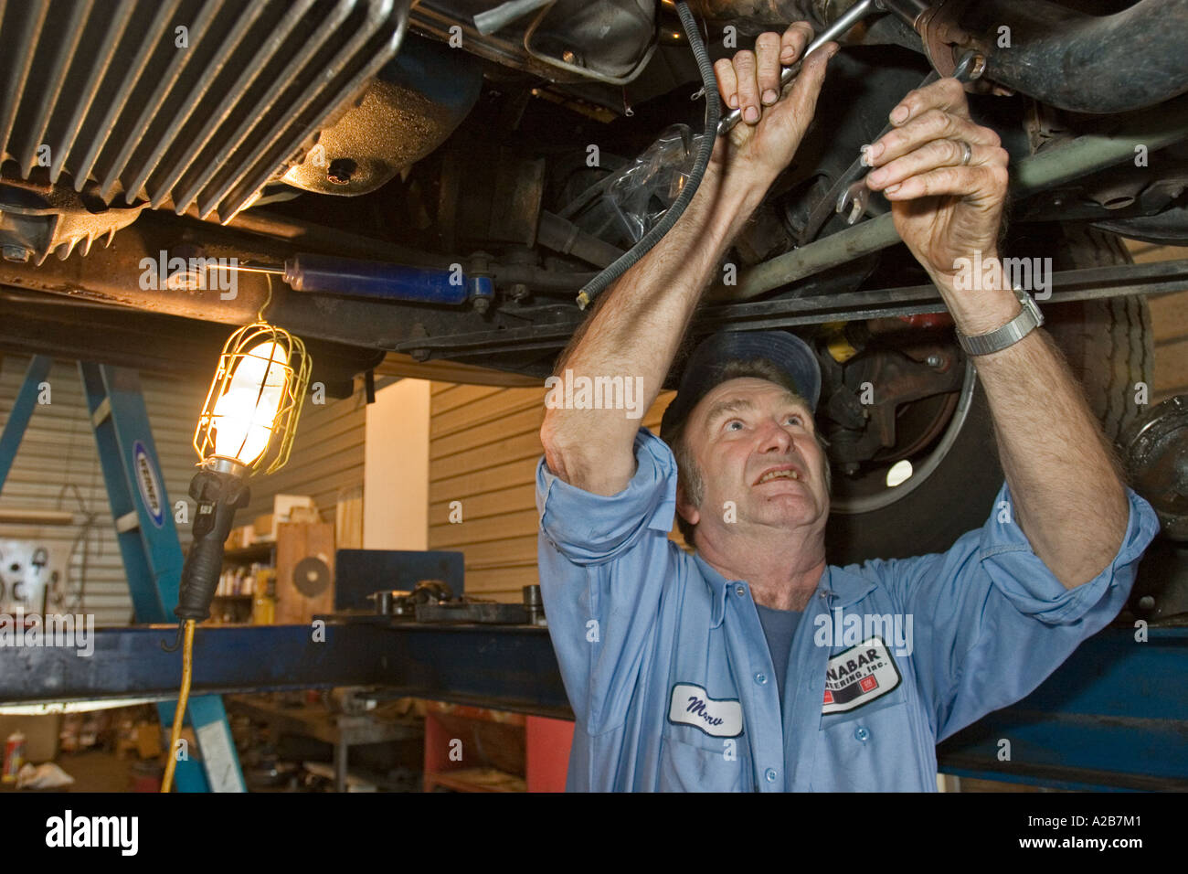 Gm auto repair hi-res stock photography and images - Alamy