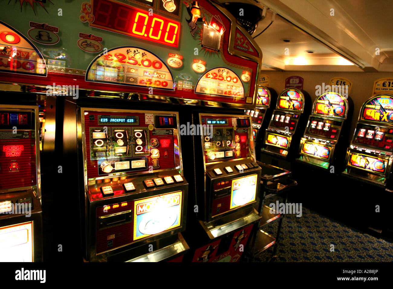Fruit Machines on Brighton Pier Brighton UK Stock Photo - Alamy