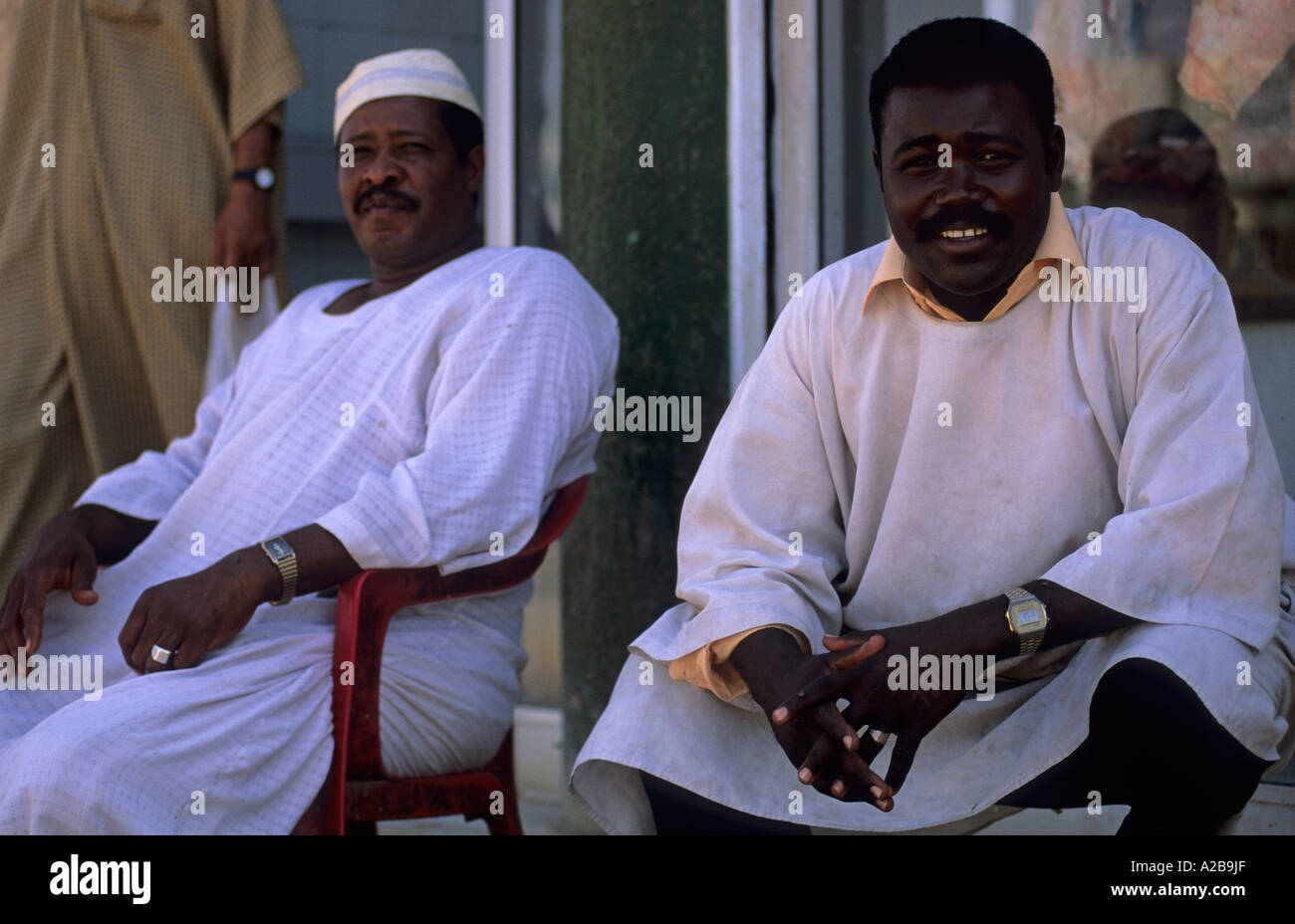 Men in traditional clothes, Kufrah oasis, Libya Stock Photo - Alamy