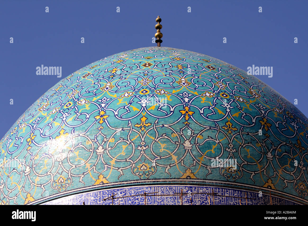 Detail of the Imam mosque cupola, Esfahan, Iran Stock Photo - Alamy