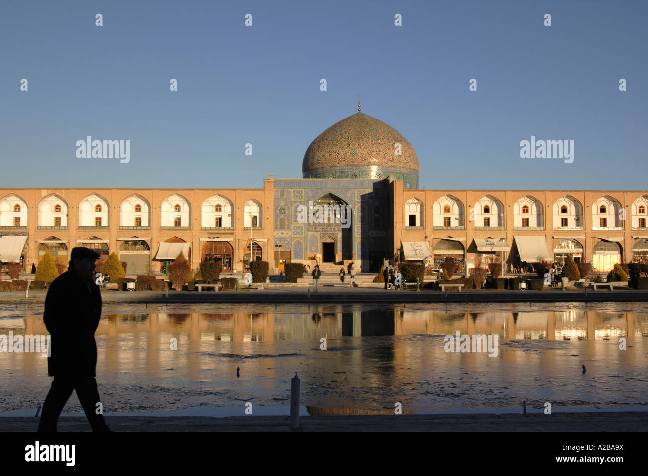 The Sheikh Lotf Allah Mosque, Isfahan, Iran Stock Photo - Alamy