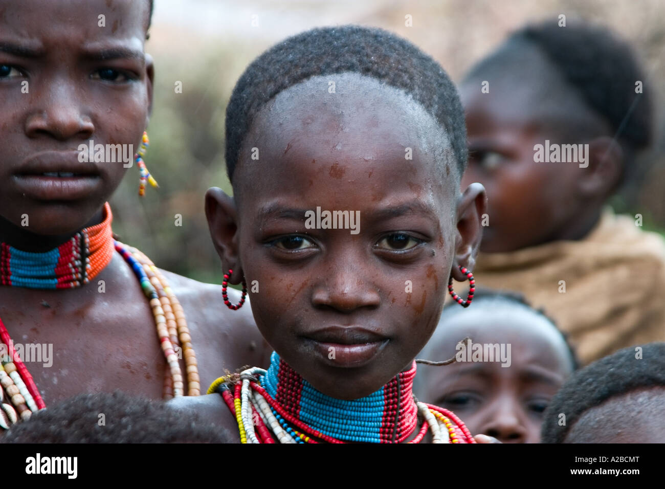 Sad hamer children turmi africa hi-res stock photography and images - Alamy