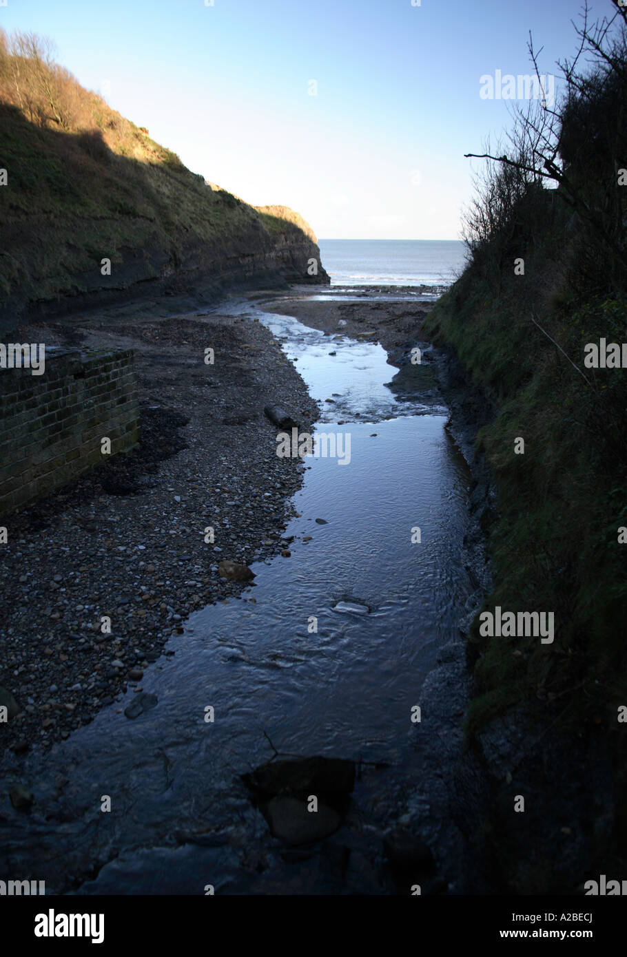 Boggle hole beach yorkshire hi-res stock photography and images - Alamy