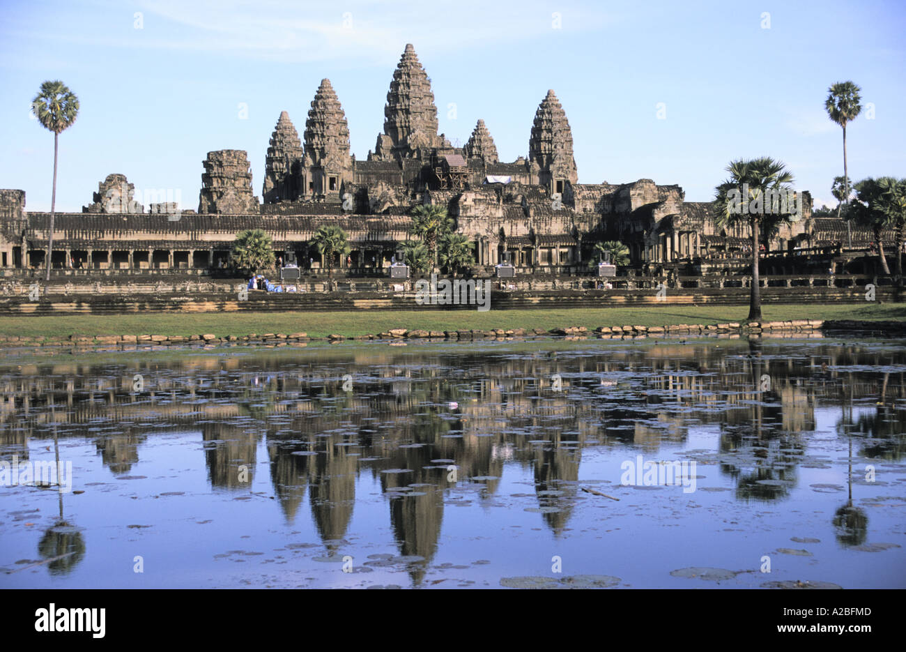 Angkor wat cambodia overview hi-res stock photography and images - Alamy