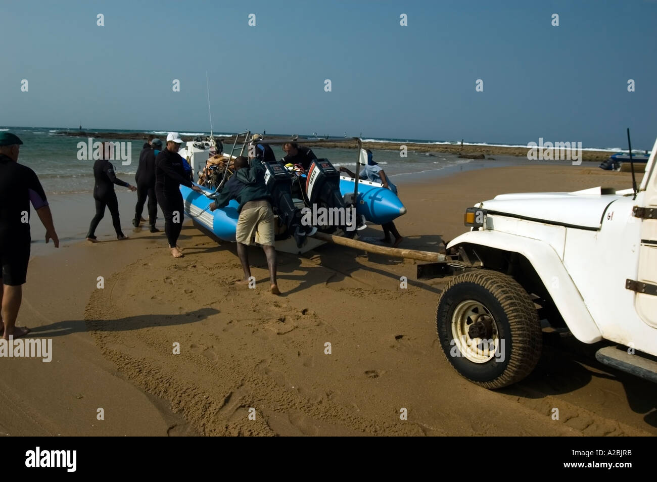 Scuba diving sodwana bay hi-res stock photography and images - Alamy