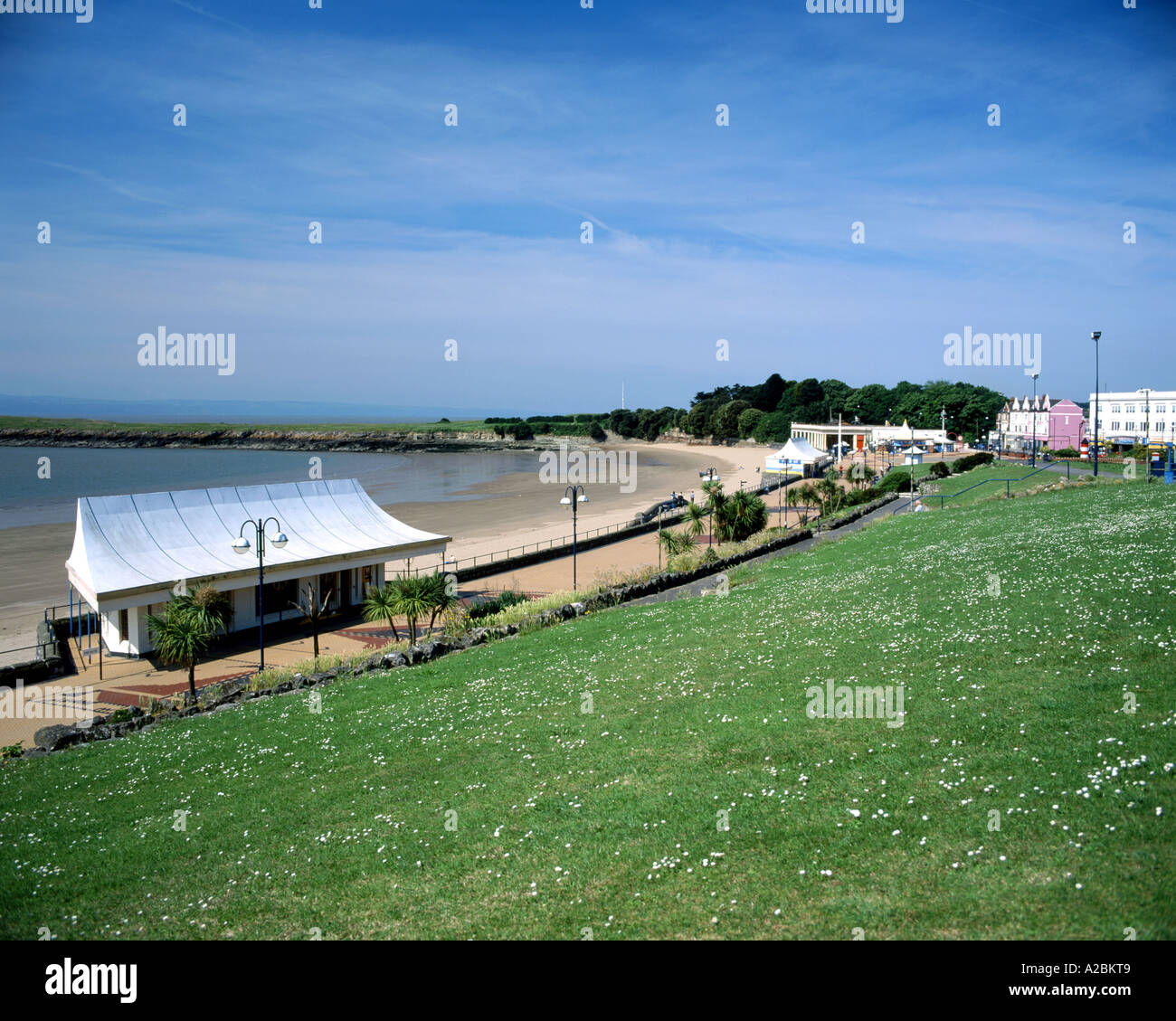 Promenade barry island hi-res stock photography and images - Alamy
