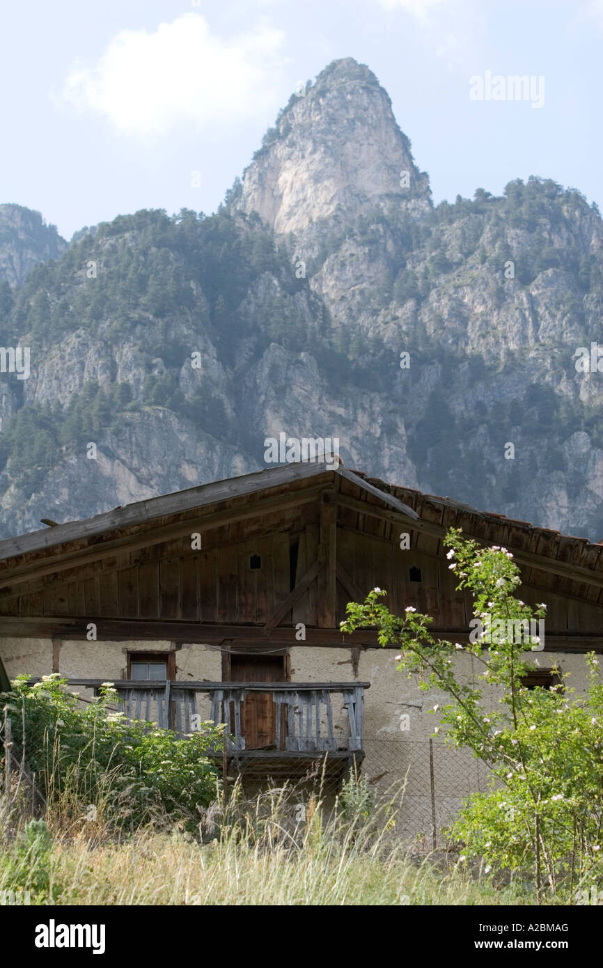 Farm building in the alpine region of the Dolomites Stock Photo - Alamy
