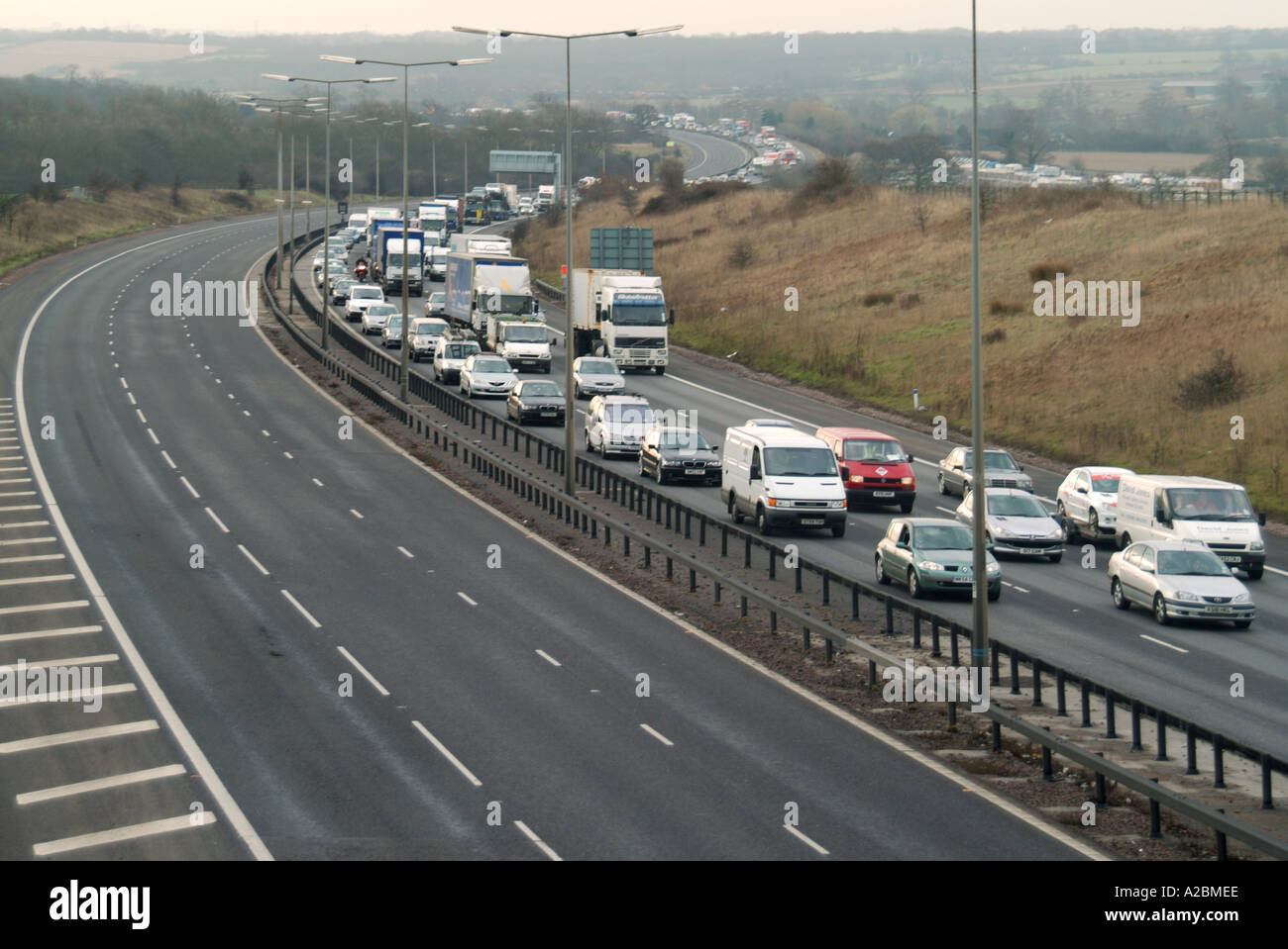 M25 motorway clockwise lanes closed for serious accident Stock Photo ...