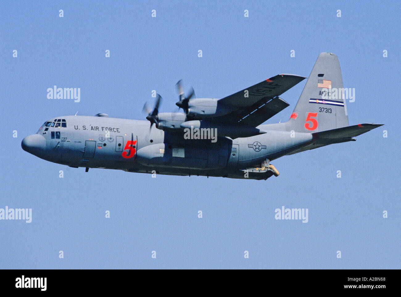 US Air Force Lockheed C-130 Hercules Water Bomber Stock Photo - Alamy
