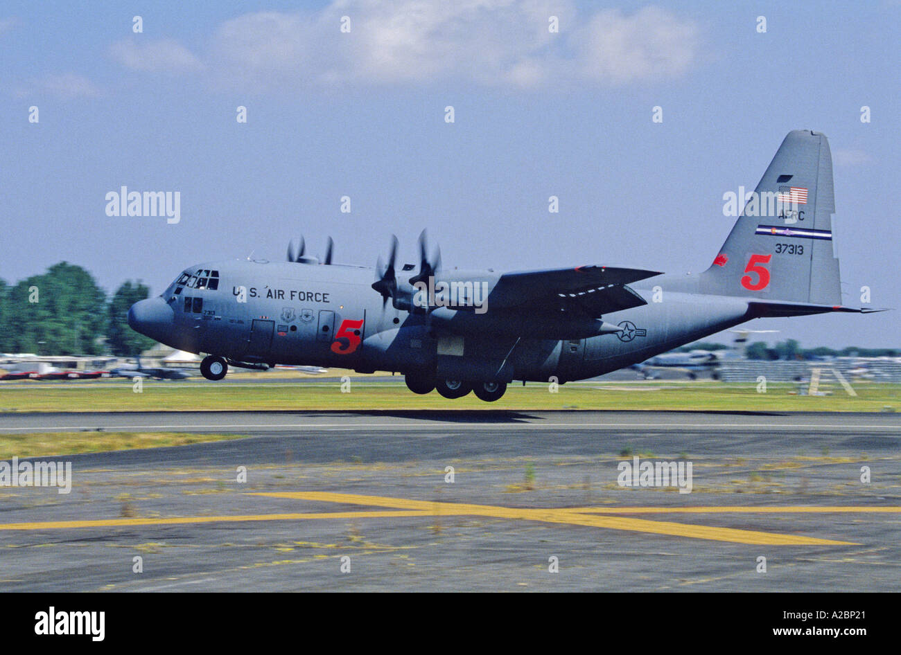 US Air Force Lockheed C-130 Hercules transport aircraft Stock Photo - Alamy