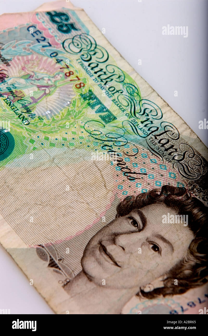 English 5 pounds sterling note Stock Photo - Alamy