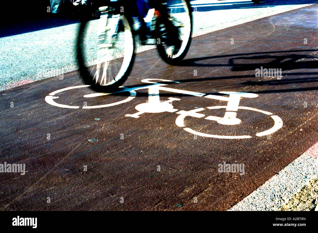 Cycle stencil hi-res stock photography and images - Alamy