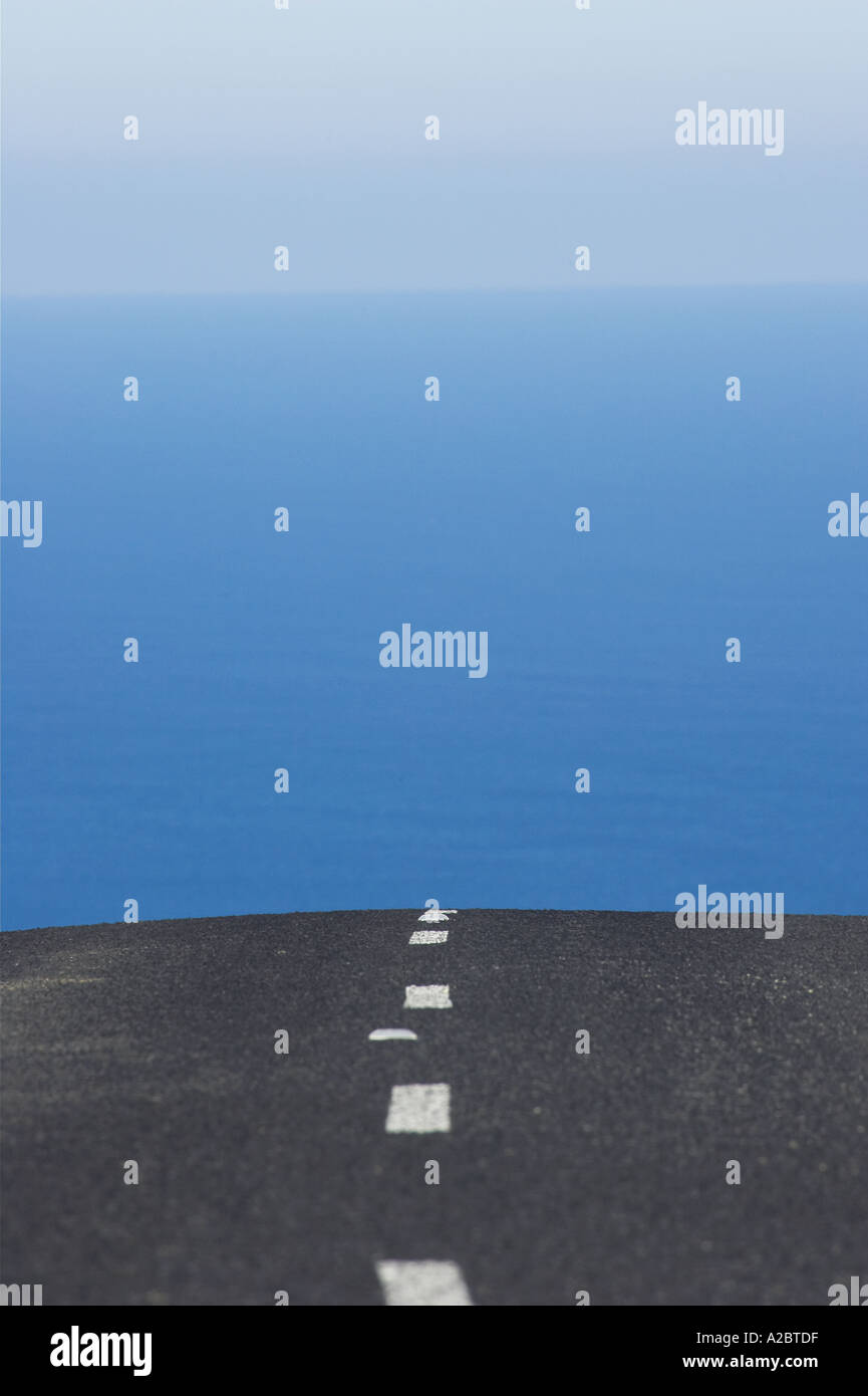Centreline hi-res stock photography and images - Alamy