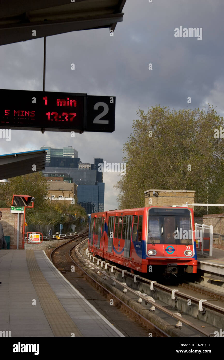 DLR Dockland light railway driverless train pulling into station Stock ...