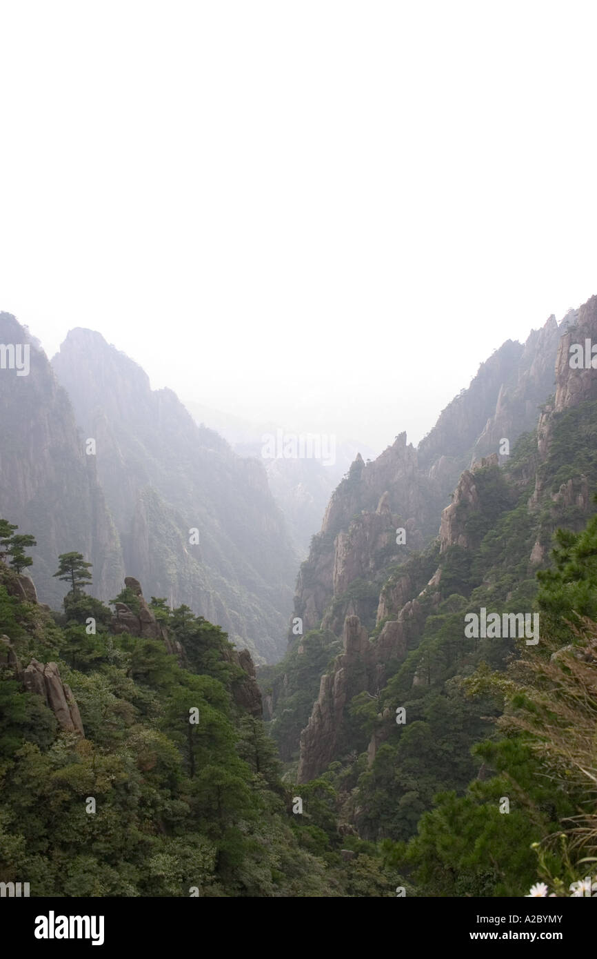 Beautiful Huangshan ( Yellow mountain). China Stock Photo - Alamy