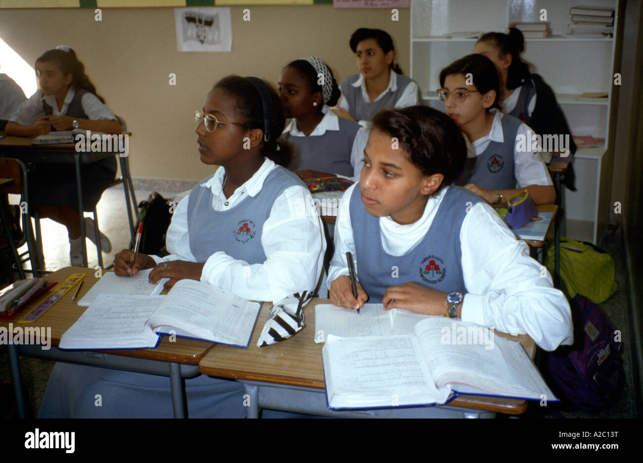 Abu dhabi uae school classroom hi-res stock photography and images - Alamy