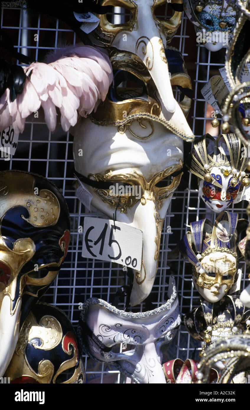 a stall selling masks in Venice Italy Stock Photo - Alamy