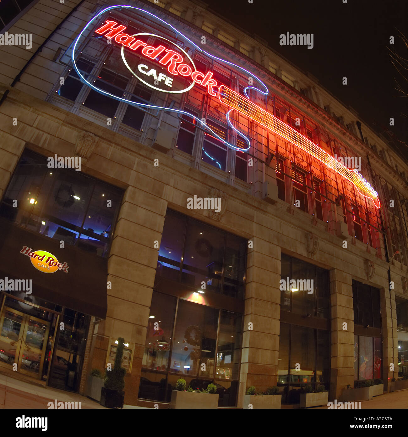 Manchester famous buildings hi-res stock photography and images - Alamy