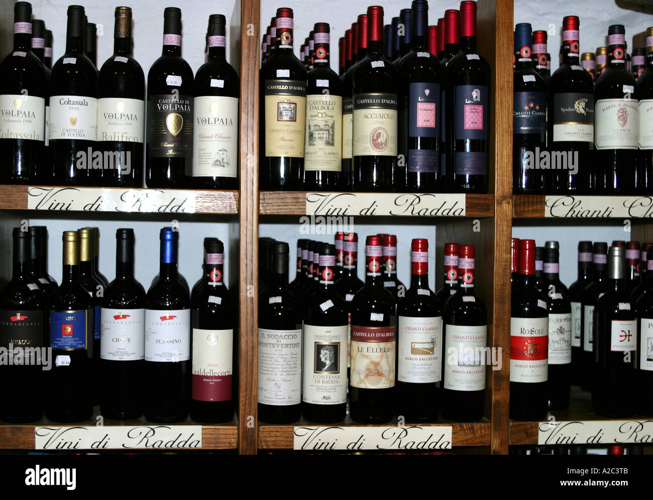 Identifying labels hi-res stock photography and images - Alamy